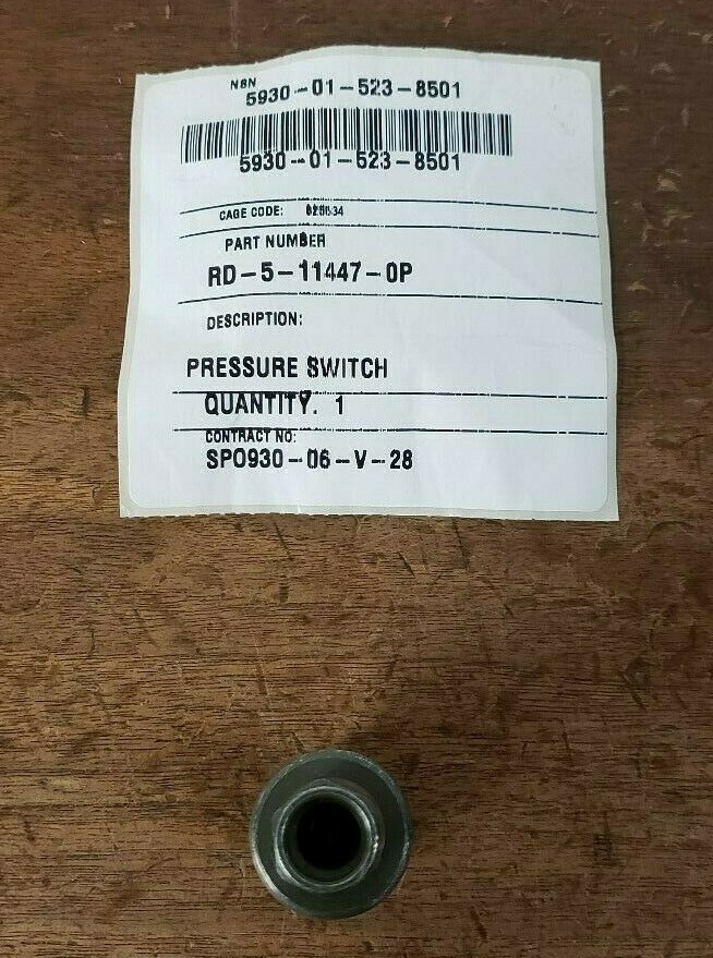 New Genuine Origina John Deere Equipment Pressure Sensor Switch Item ...