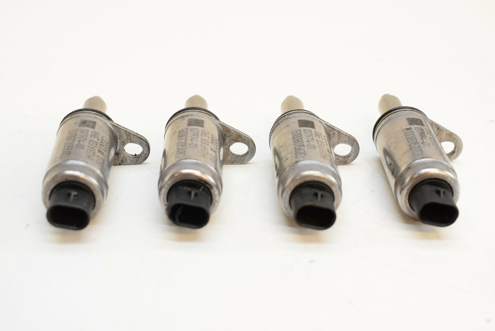 AUDI A3 8V 2015 RHD Camshaft Adjustment Control Valves Kit 06E103697 ...