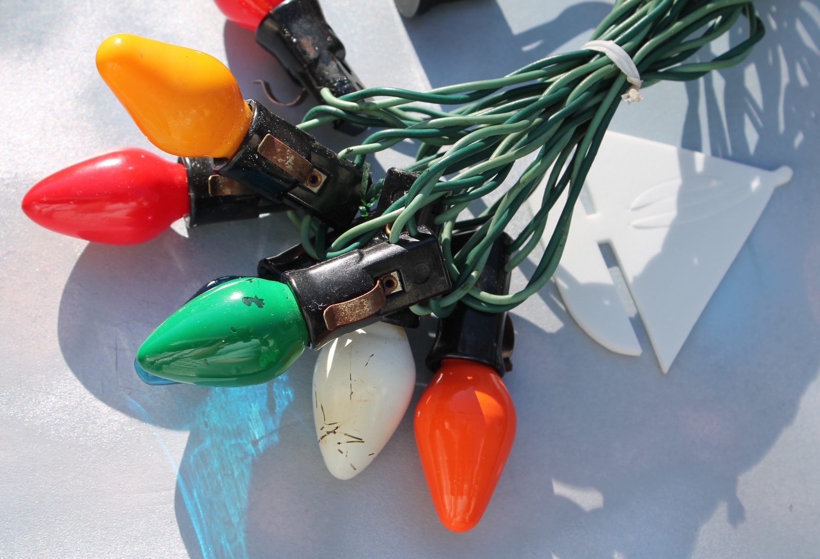 Vintage Christmas Light Strand, Tree Clips, 7 Working Bulbs. FREE SHIP ...