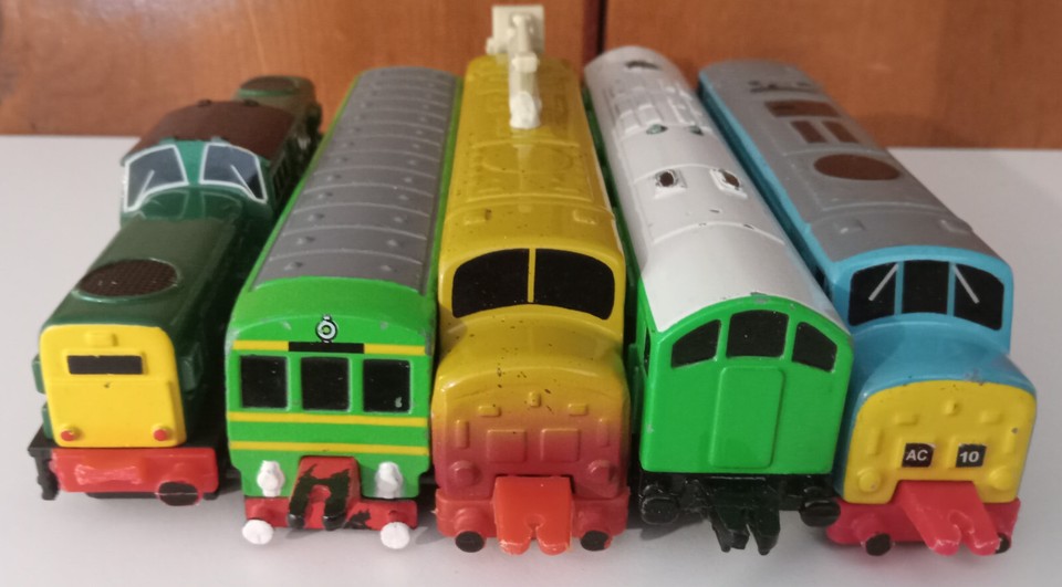 ERTL Thomas & Friends Diesel Lot: Daisy, BoCo, Diesel 10, Derek, D199 ...