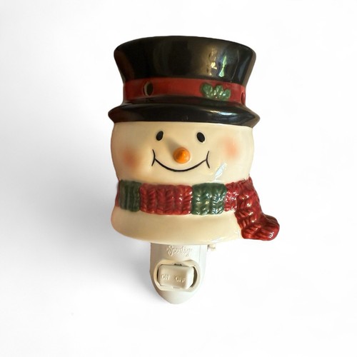 Scentsy Bluster Snowman Wall Plug-in Wax Warmer Holiday Collection ...