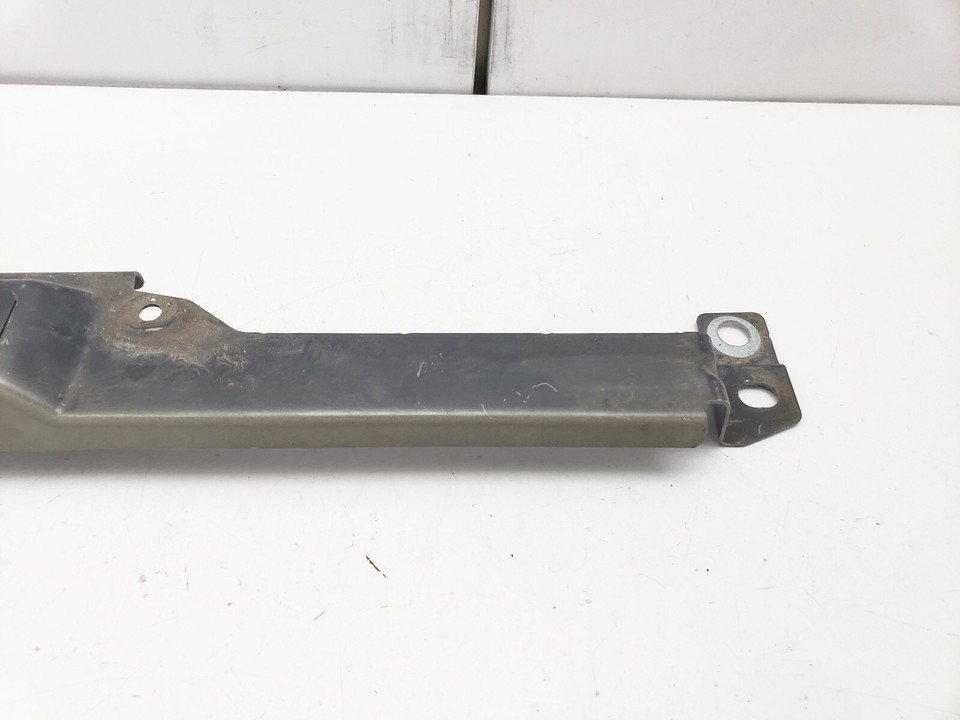 VOLVO XC60 MK2 FENDER MOUNT BRACKET RIGHT DRIVER SIDE 2018 31424581 ...