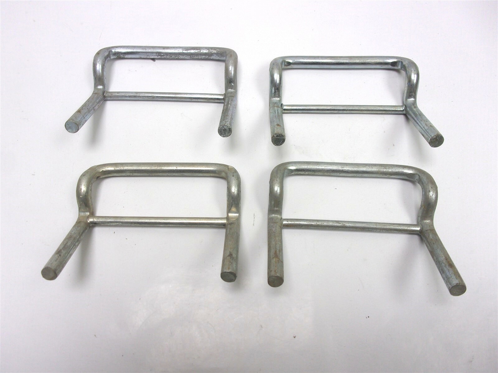 "H591 Speedrack Pallet Racking Old Style Rack Clips 4"" (LOT OF 50)"