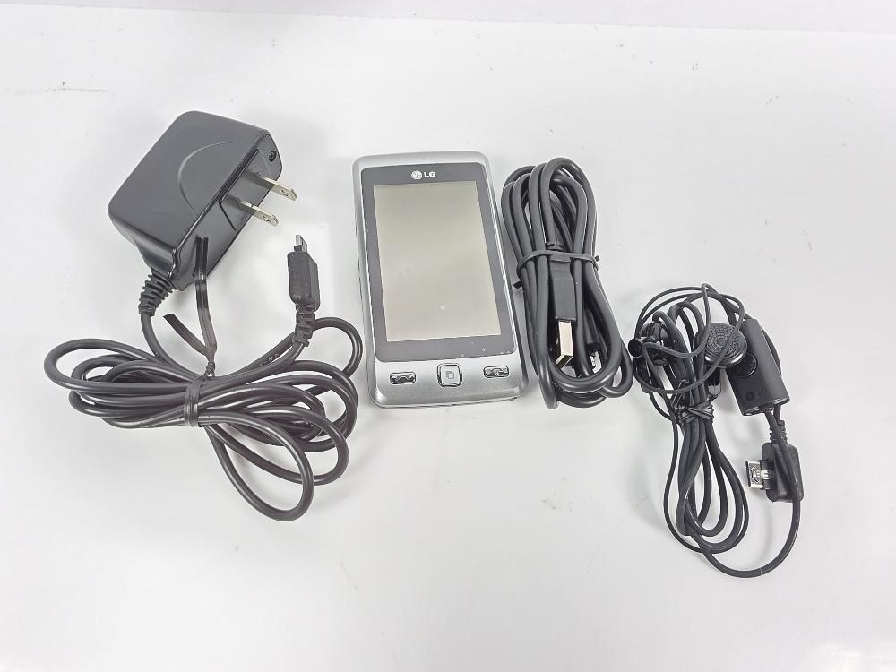 LG KP500 Cookie Unlocked Phone with 3.2 MP Camera Digital Media Player ...