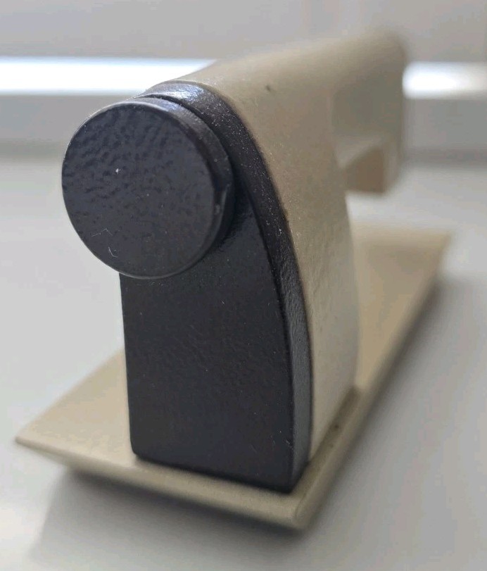 Vtg PFAFF Industrial Sewing Machine Cast Iron Paper Weight Pattern ...