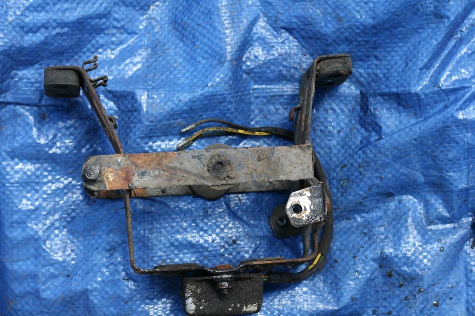1970-71 HONDA SL 175 OEM BATTERY HOLDER | eBay