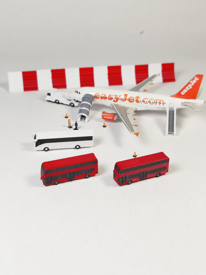 6x Red DOUBLE DECK BUSES London Aircraft Airport GSE Set Models 1:400 ...