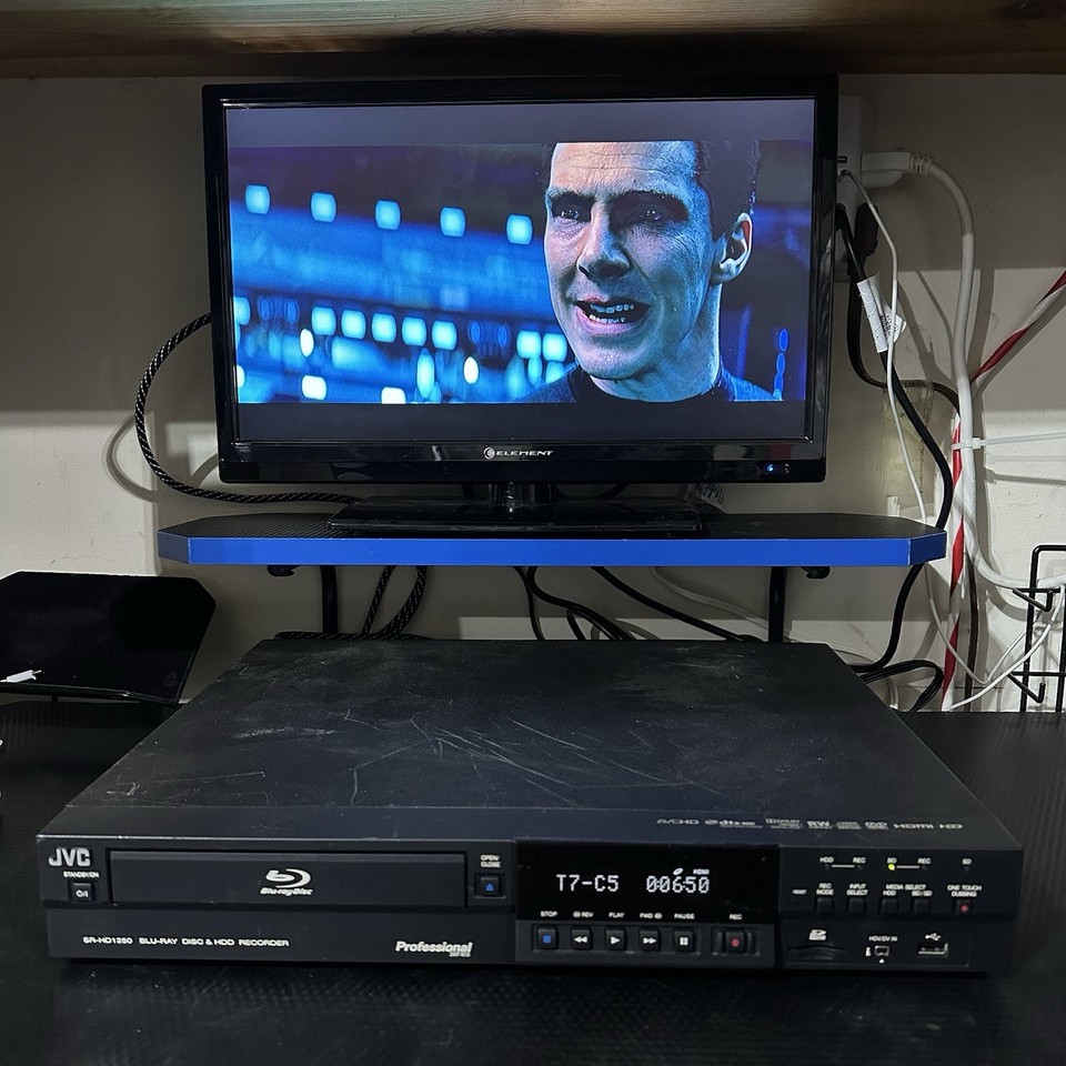 JVC SR-HD1250 Professional Series HDMI Blu-Ray DVD Disc & HDD Recorder ...