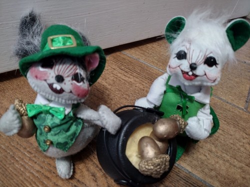 Annalee St Patrick's Day Mouse Squirrel Pair Dolls With Pot Of Gold ...