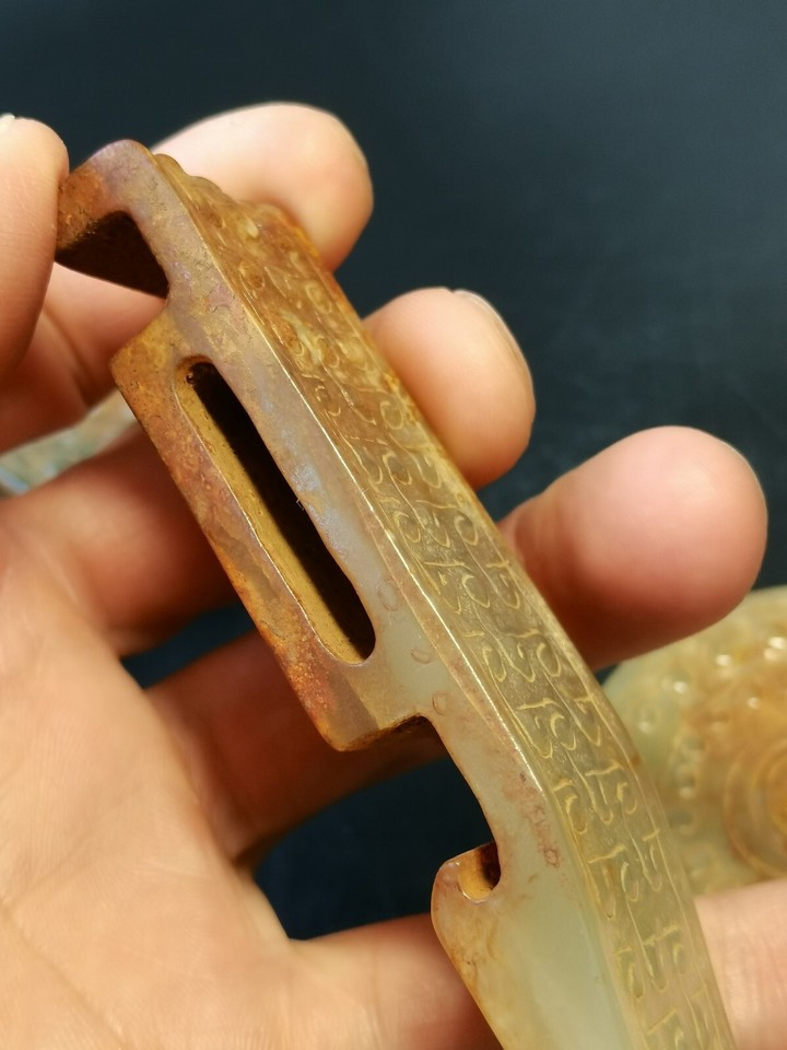 Chinese Jade carving decor of sword hook Design sword guard bi zhi wei ...