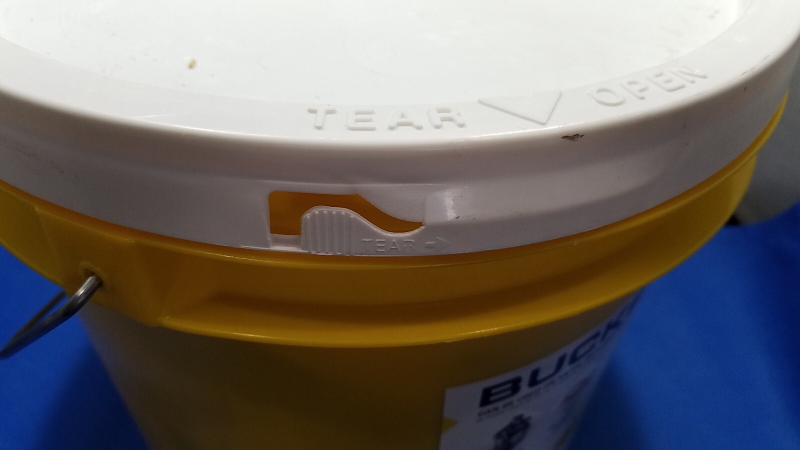 Qualcraft 00815-QC Guardian Fall Protection with Safe Tie Bucket Kit ...