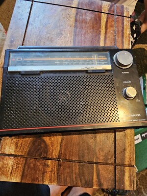 Vintage Sanyo radio model RP 8801, full working order | eBay UK