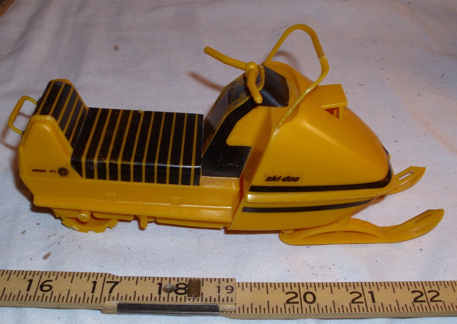 SKI-DOO NORDIC 371 SNOWMOBILE PLASTIC PREMIUM TOY | eBay