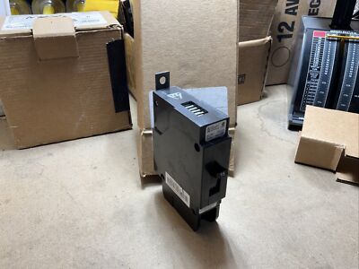 Eaton Circuit Breaker GHB1015 277/480 VAC 1 Pole 15 Amp | eBay