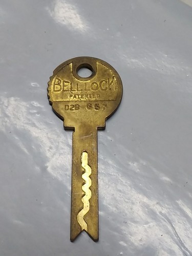 Bell Lock Key Antique Slot Machine Jukebox Penny Arcade # D2B657 D2B ...