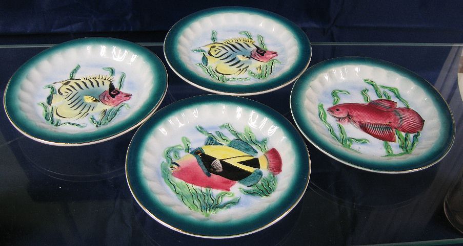 Lot of 4 Vintage Small Fish Bone Plate Great Colorful Fish Stafford ...