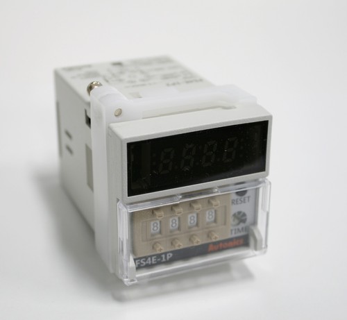 Autonics FS4E-1P2 Digital Timer 1/16 DIN Multi Range Relay Output 24VAC ...