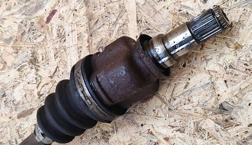 Toyota Aygo AB10 2007 Left front driveshaft ROB44834 | eBay UK
