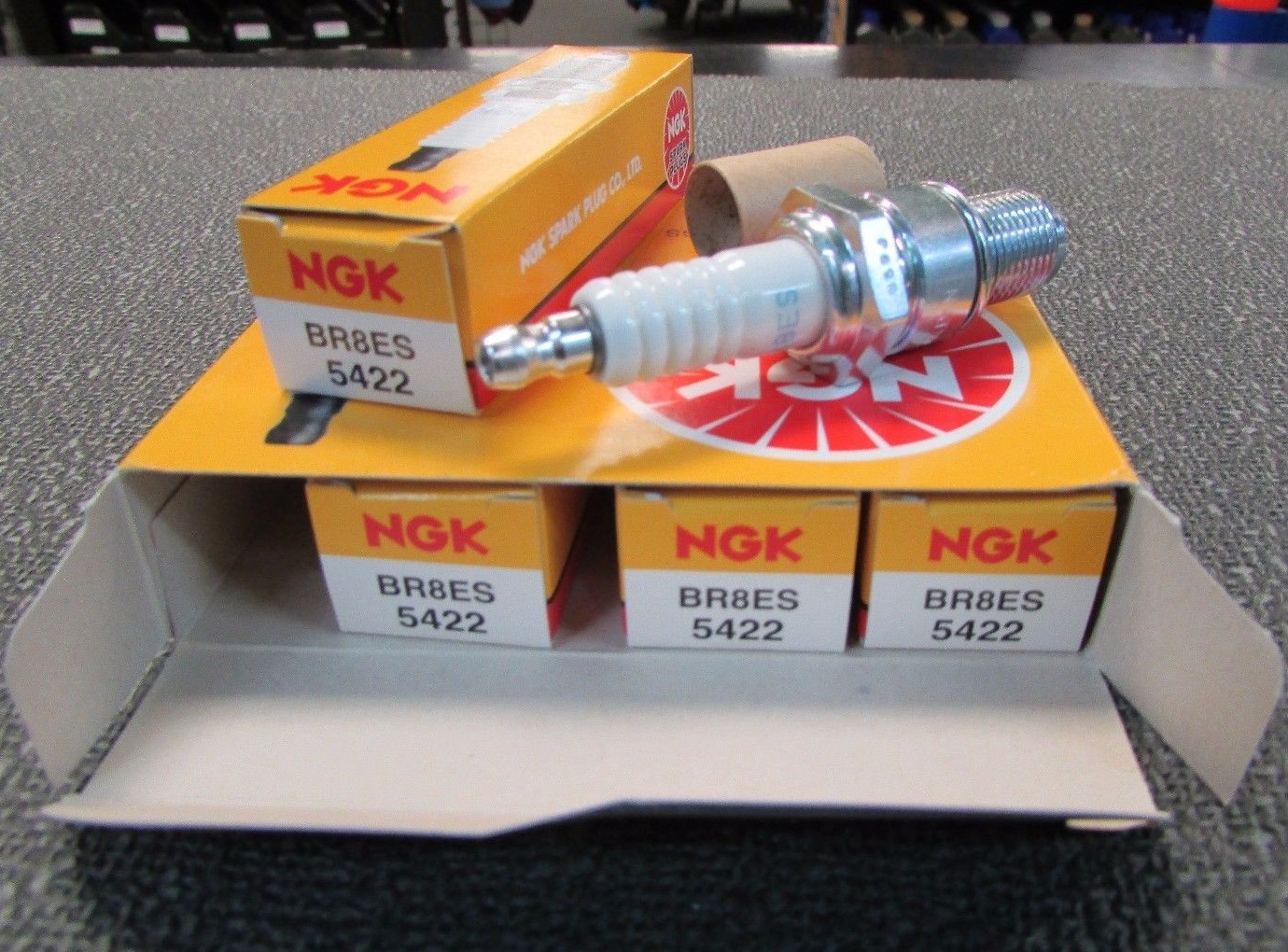 4pcs NGK BR8ES Spark Plug NGK 5422 FREE SHIPPING | eBay
