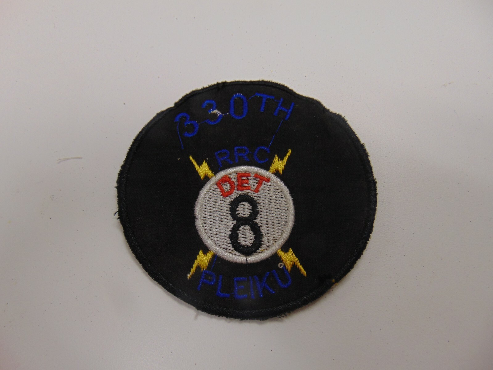 MILITARY PATCH OLD VIETNAM ERA 330TH RRC DET 8 PLEIKU | eBay