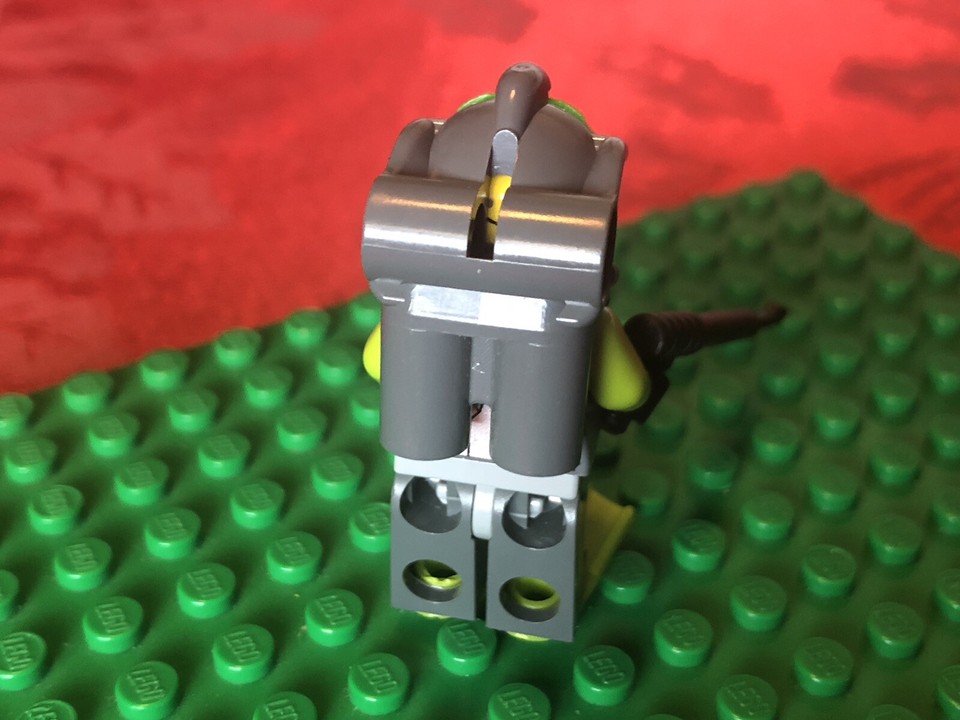 Lego Atlantis Ace Speedman Diver Mini Figure Complete with Spear Gun ...