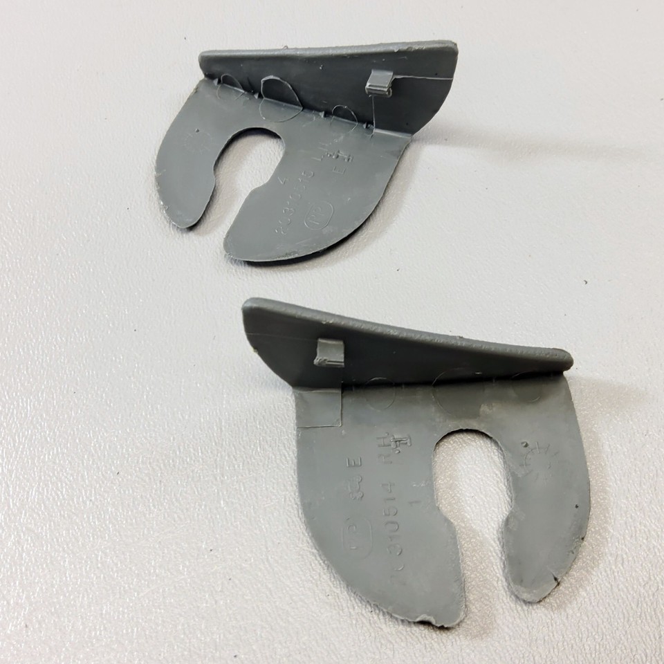 82-92 Camaro Firebird Medium Gray Rear Hatch Panel Retainer Clips PAIR ...