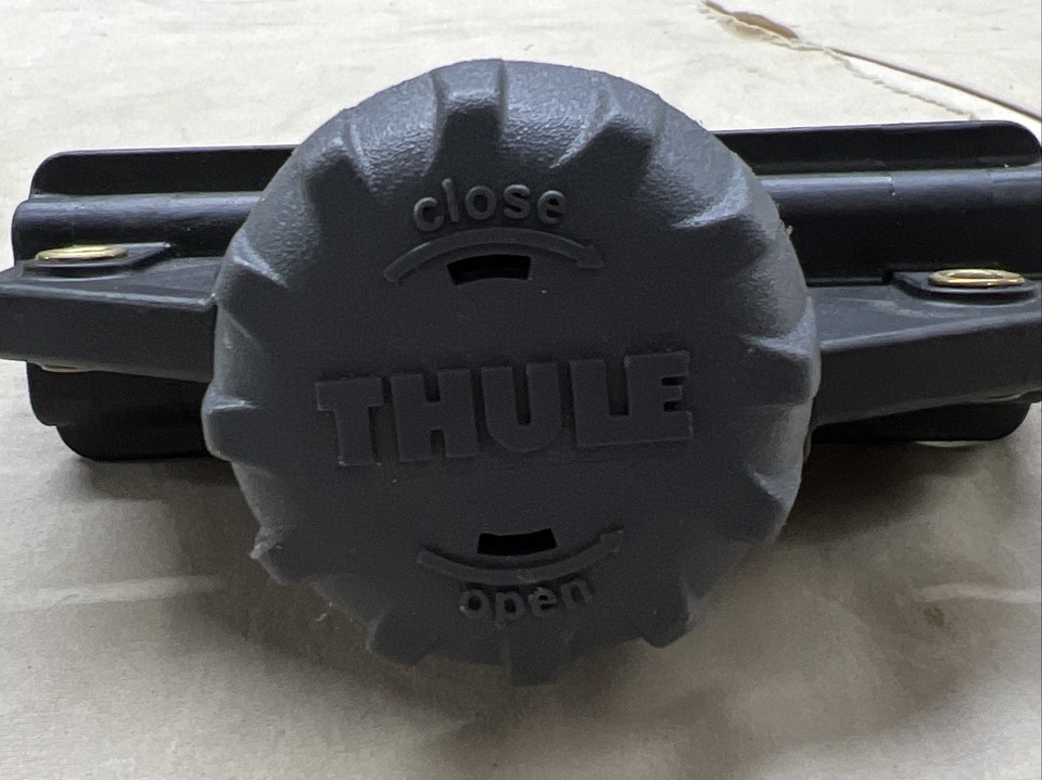 Thule Fast Grip Clamp - Twist Clamps Mounts for Thule Pulse Cargo Boxes ...