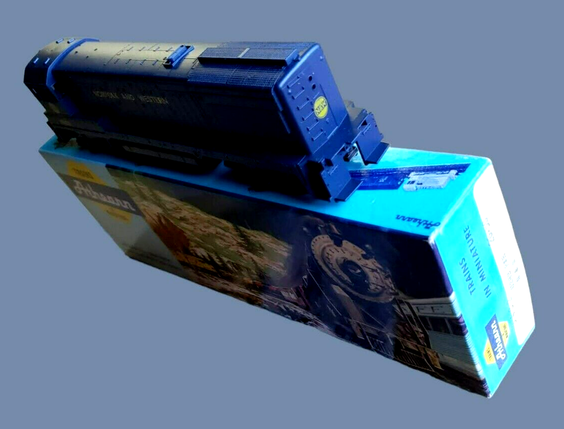 Athearn HO Diesel Locomotive #3402 U28B Power N&W Norfolk & Western ...