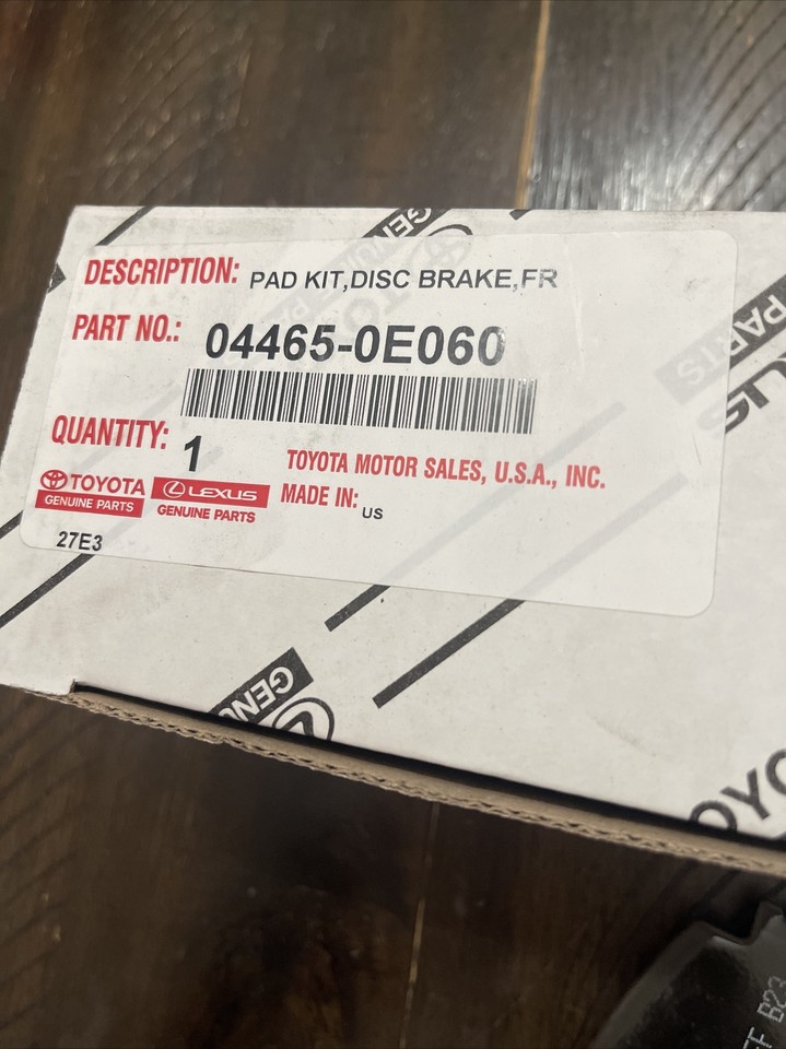Genuine Toyota Disc Brake Pad Set Front 04465-0E060 | eBay