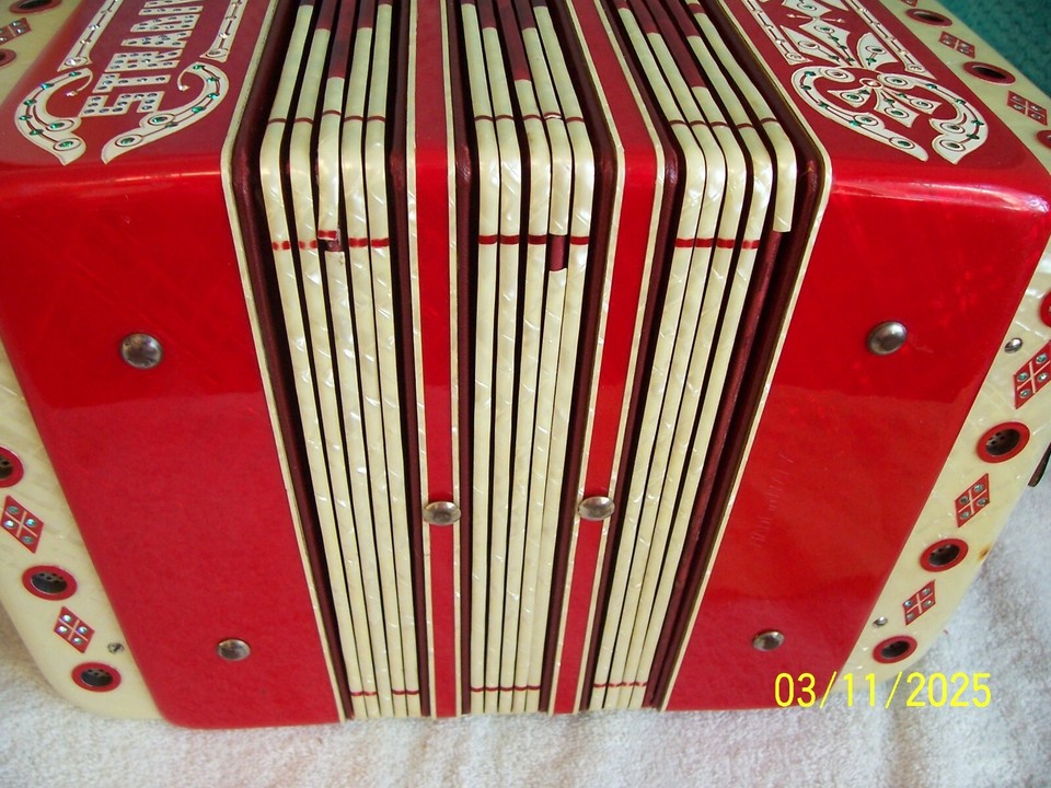 STRADIVARIUS Chemnitzer Triple Concertina Made in Italy Key of Bb Good ...