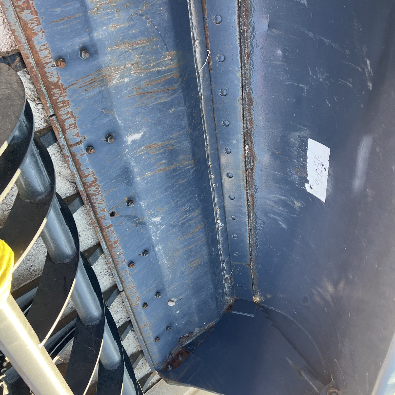 102 inch ACS 4 In 1 wheel loader bucket lightly used 2.5 Cubic Yard ...