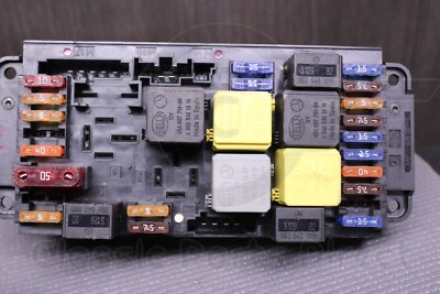 01-09 MERCEDES W203 C FUSE RELAY BOX SAM MODULE JUNCTION BOX 2095451101 ...