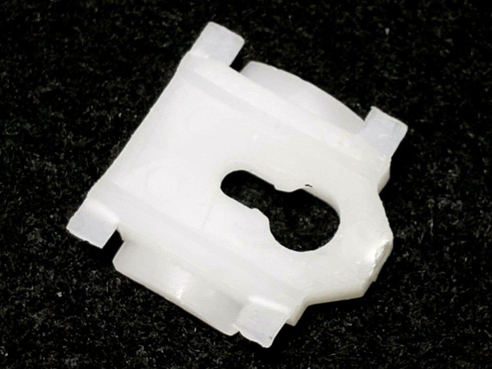 81-85 Cadillac Coupe Deville Vinyl Top Roof Molding Moulding Trim Clip ...