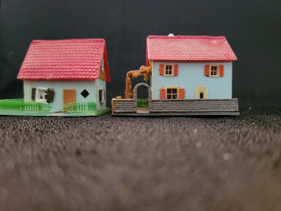 Lot of HO Scale Built up City Buildings | eBay