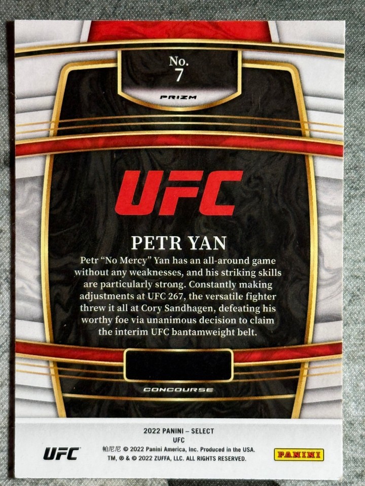 Petr Yan UFC Prizm Select Panini 2022 (Small dent in front as per photo ...