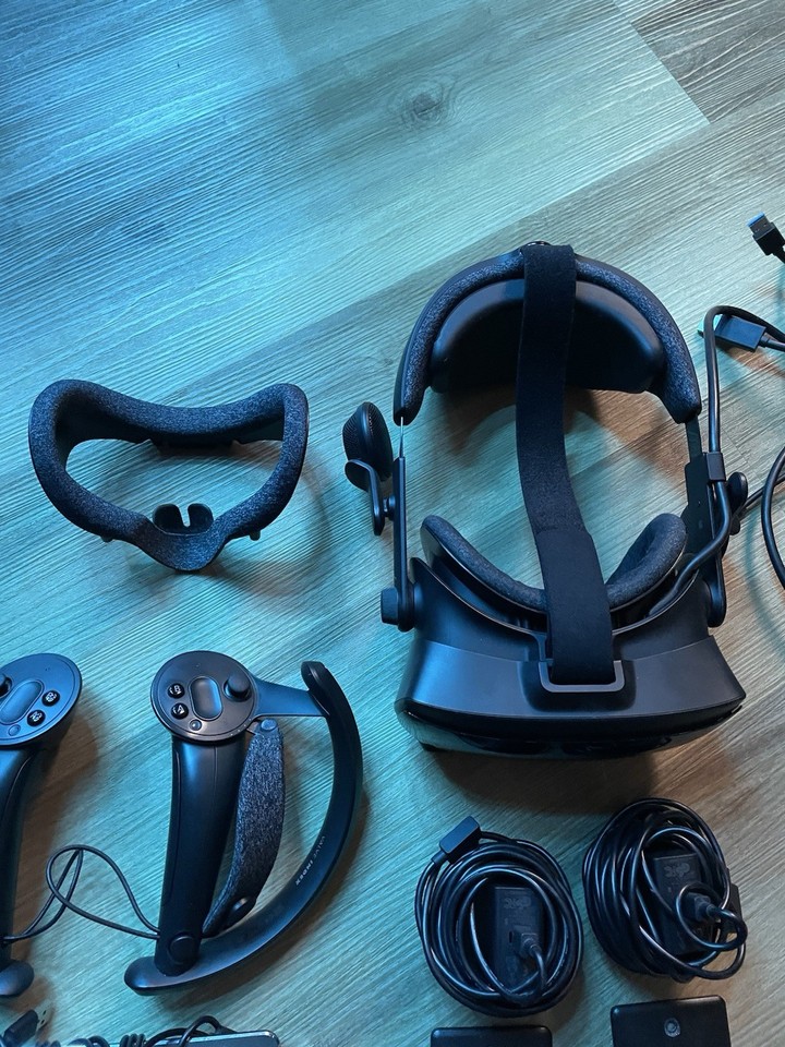 Valve Index Bundle Full Kit With VR Headset Controllers Charger | eBay