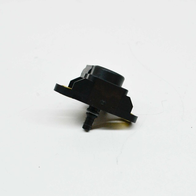 Mercedes-Benz 0061539928 Genuine OEM Pressure Sensor for sale online | eBay