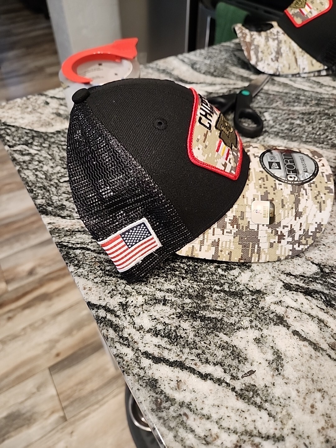 Kansas City Chiefs 2021 New Era 9FORTY Salute To Service Adjustable ...