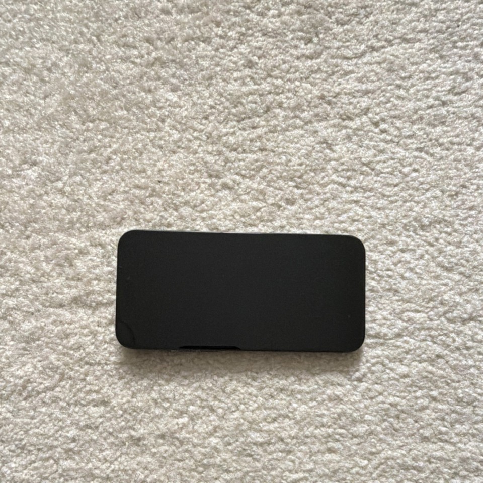 Apple Smartphone Black Bar Style Mobile Phone in Original Box Black ...