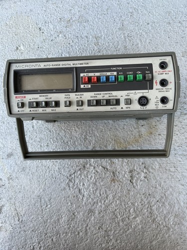 RADIO SHACK MICRONTA 22-195 AUTO-RANGE DIGITAL MULTIMETER ONLY NO WIRES ...