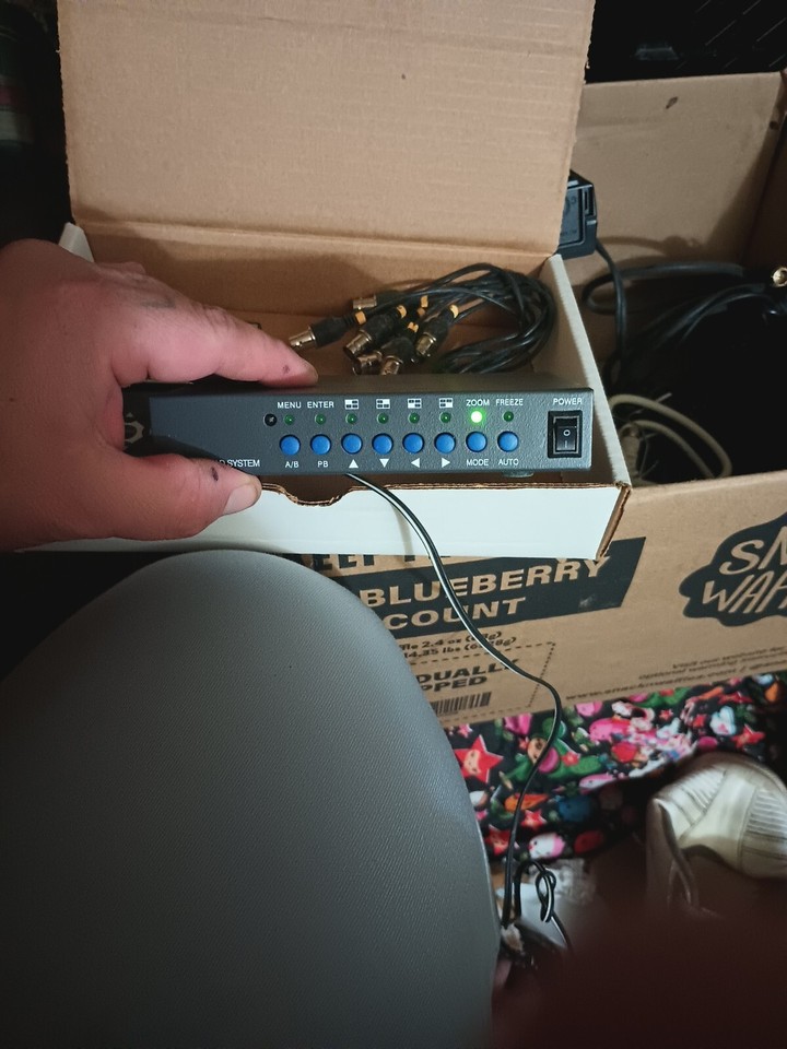 CCTV 4Ch Camera Color Quad Security System Video Processor Switcher VCR ...