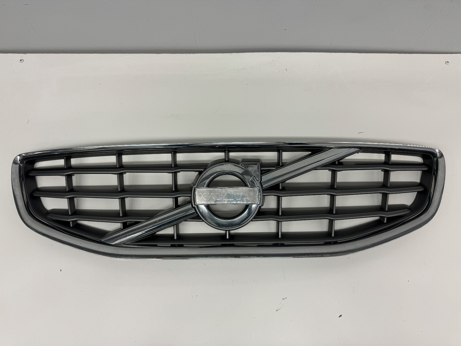 11-13 Volvo S60 Front Grill w/o Adaptive Cruise 30795039 | eBay