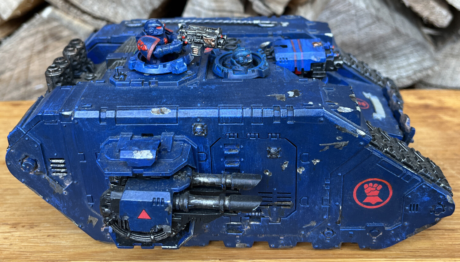 Warhammer 40k Space Marines Land Raider God Hammer Interior Pro-Painted ...
