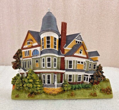 Victorian House shelf sitter resin Montefiori Collection Italy Design ...