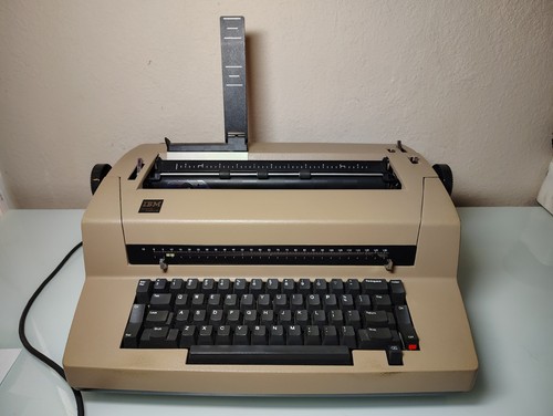 Vintage IBM Correcting Selectric III Electric Typewriter Beige Brown ...