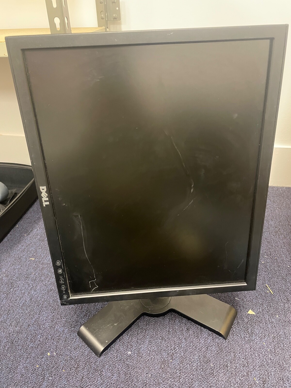 Dell P190ST monitor-Grade C- with stand-LCD Monitor w/4-Port USB Hub ...