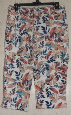 EXCELLENT WOMENS GLORIA VANDERBILT Amanda LEAF PRINT DENIM CAPRI SIZE ...