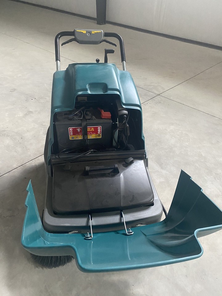 Minimally Used - Tennant S7 28” Walk-Behind Industrial Sweeper | eBay