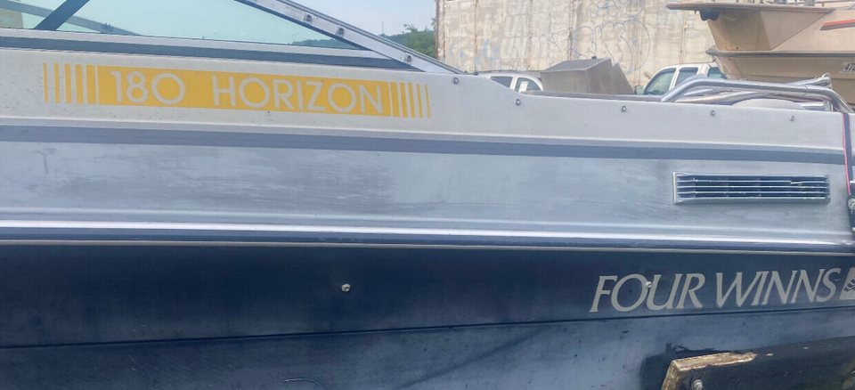 1988 Four Winns 180 Horizon Right Side Windshield Glass Piece | eBay
