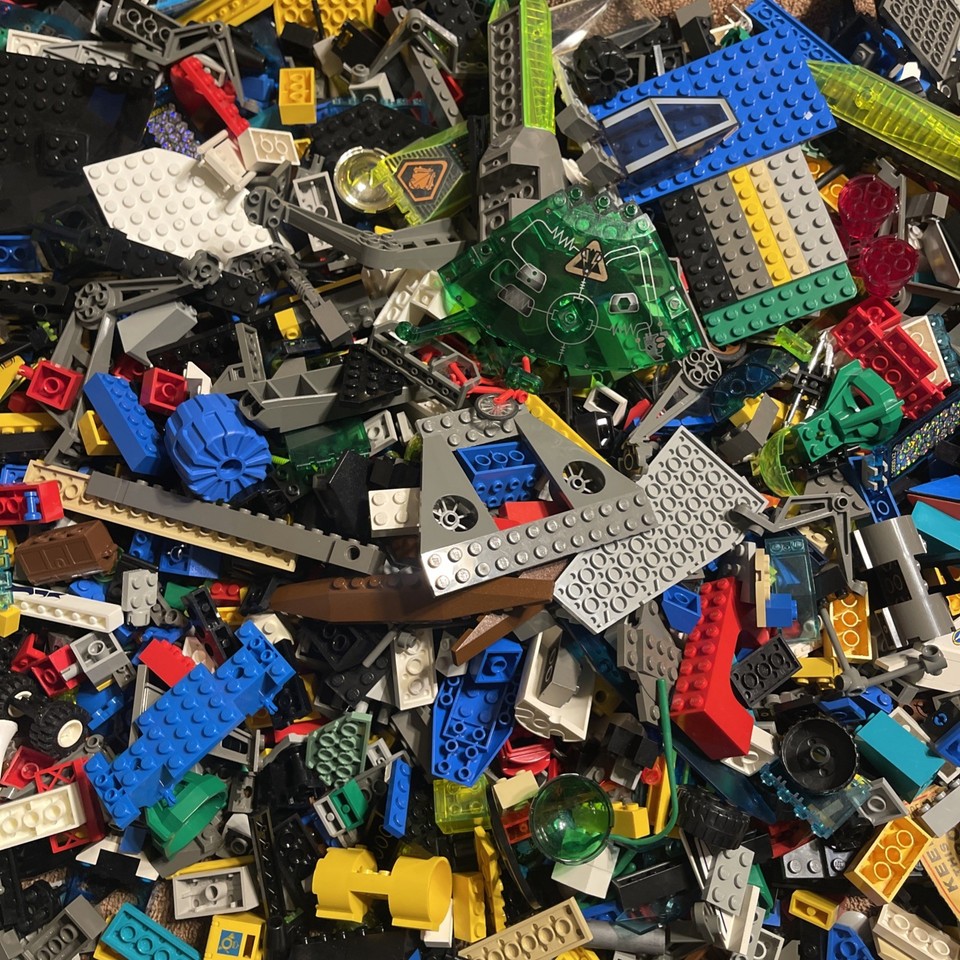 LEGO Collection Bulk Lot 9pounds Mixed Legos Bricks Vintage Space ...